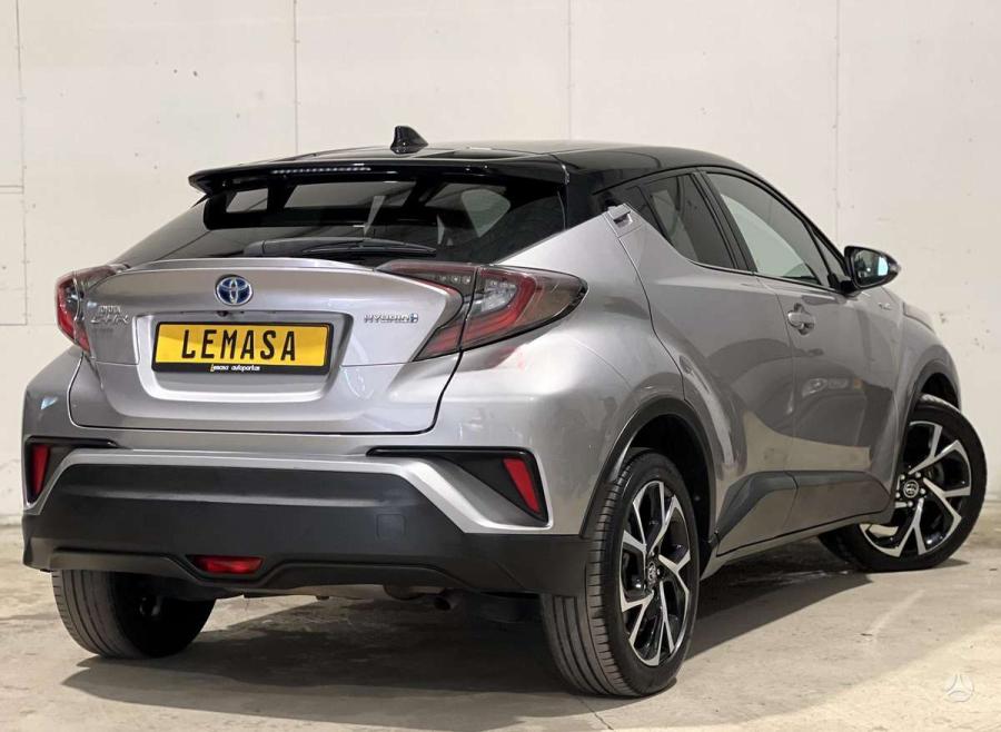 Pelēks Toyota C-HR 2017 Klaipėda, ar dzinēja tilpumu 1.80 L un nobraukumu 238 tūkst. km par 14999 €, foto 31 vietnē AUTOMOTO.COM.LV