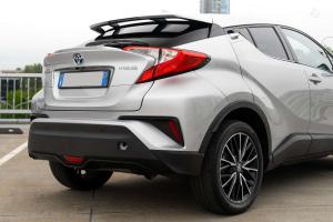 Серый Тойота C-HR 2017 в Вильнюс, объемом двигателя 1.80 л и пробегом 56 тыс. км за 17900 €, фото 5 на AUTOMOTO.COM.LV