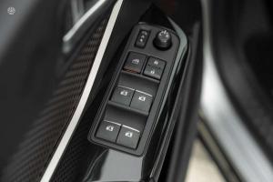 Серый Тойота C-HR 2017 в Вильнюс, объемом двигателя 1.80 л и пробегом 56 тыс. км за 17900 €, фото 27 на AUTOMOTO.COM.LV