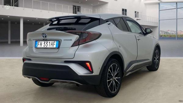Серый Тойота C-HR 2017 в Каунас, объемом двигателя 1.80 л и пробегом 163 тыс. км за 15950 €, фото 3 на AUTOMOTO.COM.LV