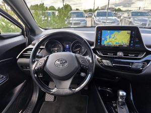 Серый Тойота C-HR 2017 в Шяуляй, объемом двигателя 1.80 л и пробегом 153 тыс. км за 16600 €, фото 26 на AUTOMOTO.COM.LV