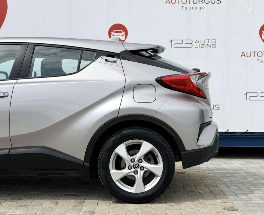 Серый Тойота C-HR 2017 в Таураге, объемом двигателя 1.80 л и пробегом 269 тыс. км за 11400 €, фото 18 на AUTOMOTO.COM.LV