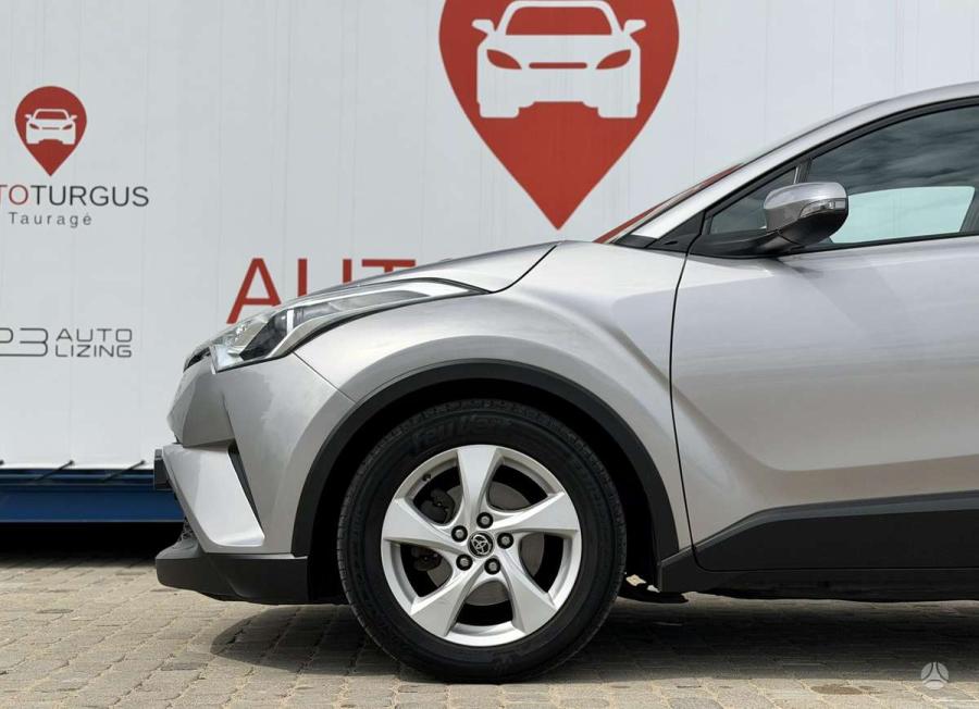 Серый Тойота C-HR 2017 в Таураге, объемом двигателя 1.80 л и пробегом 269 тыс. км за 11400 €, фото 19 на AUTOMOTO.COM.LV