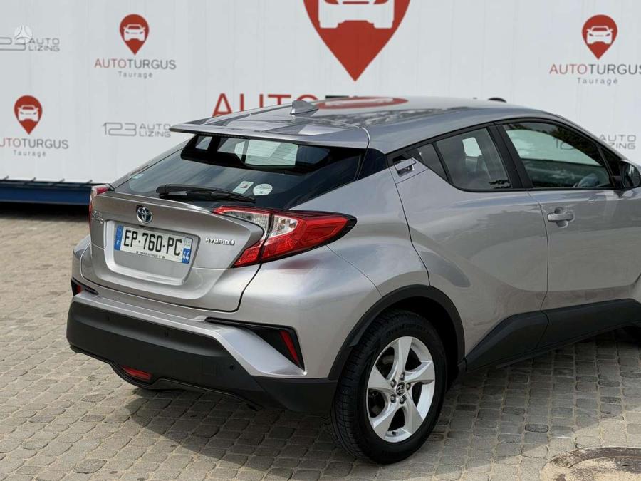 Серый Тойота C-HR 2017 в Таураге, объемом двигателя 1.80 л и пробегом 269 тыс. км за 11400 €, фото 21 на AUTOMOTO.COM.LV