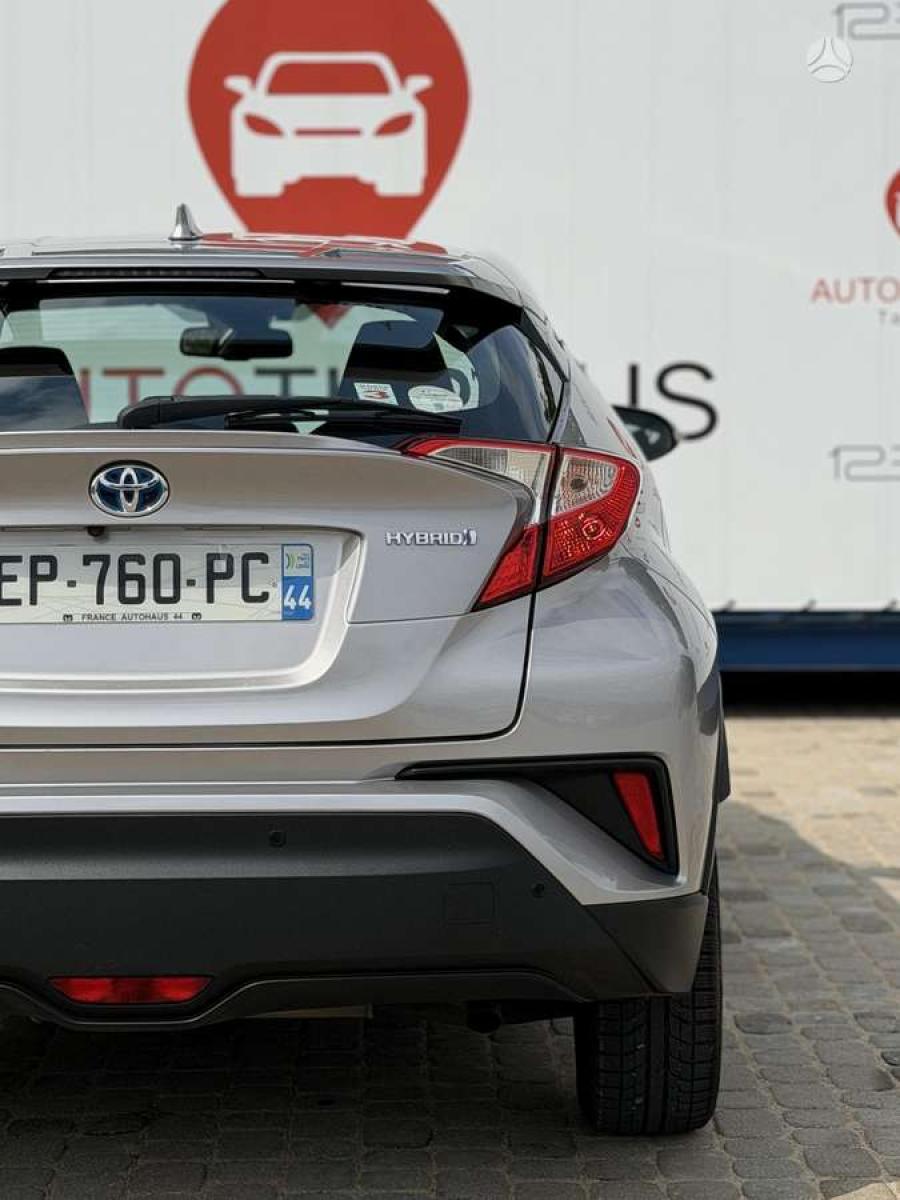Серый Тойота C-HR 2017 в Таураге, объемом двигателя 1.80 л и пробегом 269 тыс. км за 11400 €, фото 25 на AUTOMOTO.COM.LV