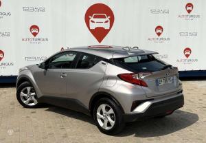 Серый Тойота C-HR 2017 в Таураге, объемом двигателя 1.80 л и пробегом 269 тыс. км за 11400 €, фото 29 на AUTOMOTO.COM.LV