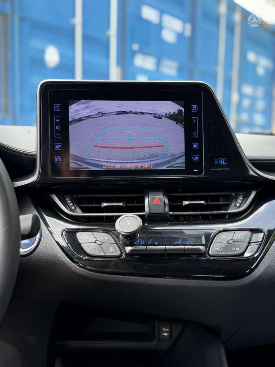 Серый Тойота C-HR 2017 в Таураге, объемом двигателя 1.80 л и пробегом 269 тыс. км за 11400 €, фото 46 на AUTOMOTO.COM.LV