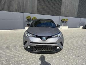 Pelēks Toyota C-HR 2017 Šauļi, ar dzinēja tilpumu 1.80 L un nobraukumu 250 tūkst. km par 12700 €, foto 3 vietnē AUTOMOTO.COM.LV