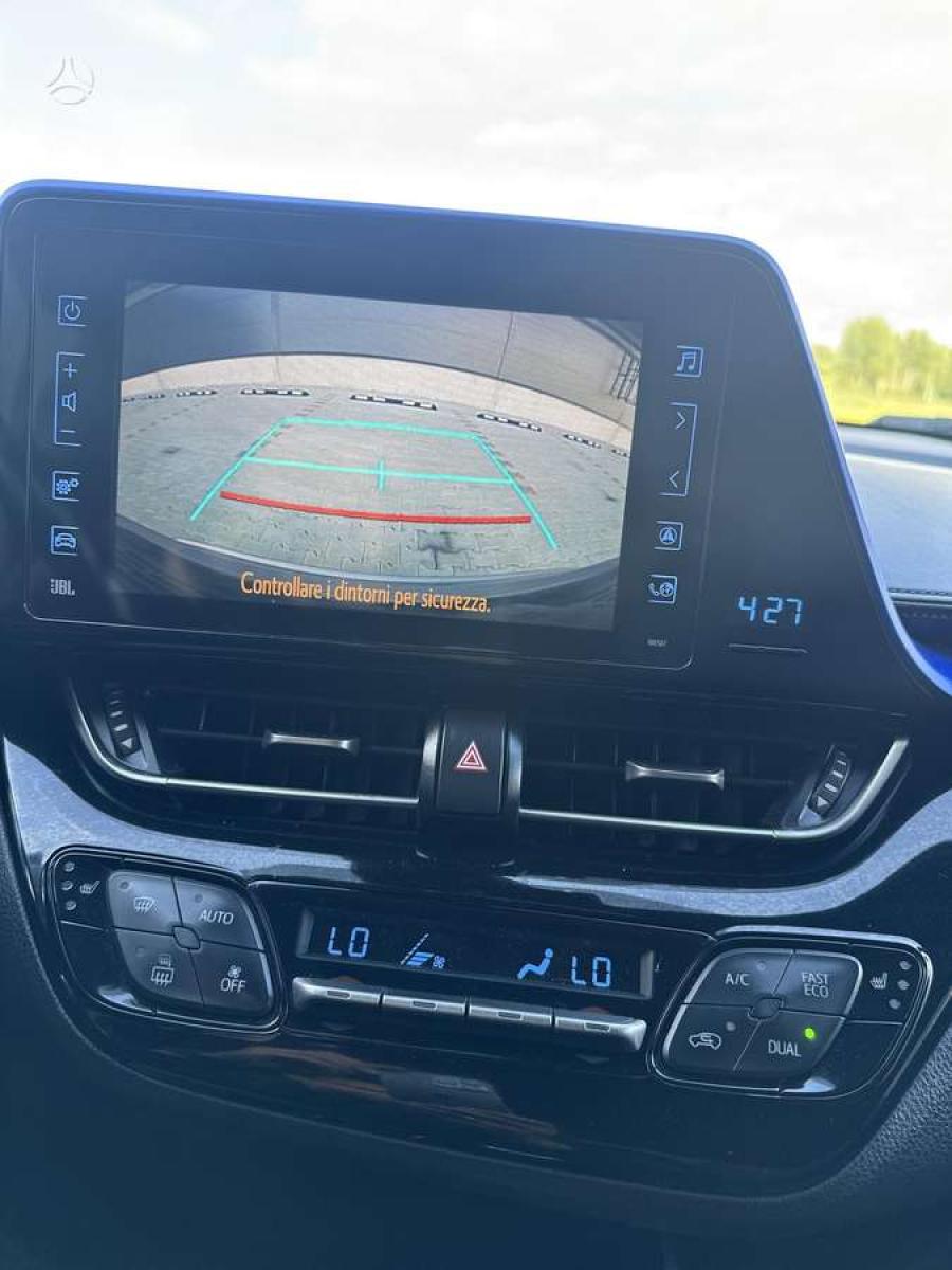 Pelēks Toyota C-HR 2017 Šauļi, ar dzinēja tilpumu 1.80 L un nobraukumu 250 tūkst. km par 12700 €, foto 19 vietnē AUTOMOTO.COM.LV