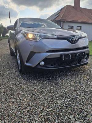 Серый Тойота C-HR 2017 в Алитус, объемом двигателя 1.20 л и пробегом 118 тыс. км за 13250 €, фото 5 на AUTOMOTO.COM.LV