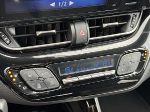Серый Тойота C-HR 2017 в Каунас, объемом двигателя 1.80 л и пробегом 149 тыс. км за 16950 €, фото 19 на AUTOMOTO.COM.LV