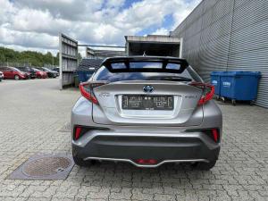 Pelēks Toyota C-HR 2017 Kauņa, ar dzinēja tilpumu 1.80 L un nobraukumu 164 tūkst. km par 17700 €, foto 5 vietnē AUTOMOTO.COM.LV