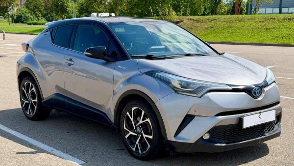 Серый Тойота C-HR 2017 в Шяуляй, объемом двигателя 1.80 л и пробегом 554 тыс. км за 10550 €, фото 1 на AUTOMOTO.COM.LV