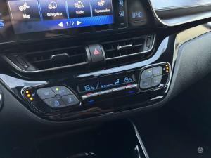 Pelēks Toyota C-HR 2017 Viļņa, ar dzinēja tilpumu 1.80 L un nobraukumu 113 tūkst. km par 12150 €, foto 14 vietnē AUTOMOTO.COM.LV