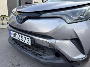 Pelēks Toyota C-HR 2017 Viļņa, ar dzinēja tilpumu 1.80 L un nobraukumu 113 tūkst. km par 12150 €, foto 19 vietnē AUTOMOTO.COM.LV