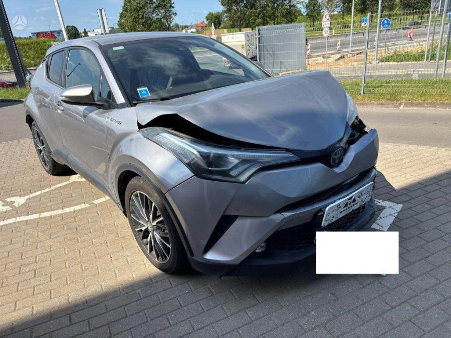 Pelēks Toyota C-HR 2017 Viļņa, ar dzinēja tilpumu 1.80 L un nobraukumu 113 tūkst. km par 12150 €, foto 26 vietnē AUTOMOTO.COM.LV