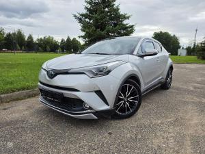 Grey Toyota C-HR 2017 in Kaunas, with an engine capacity of 1.80 L and mileage of 163 thousand km for 15750 €, photo  on AUTOMOTO.COM.LV