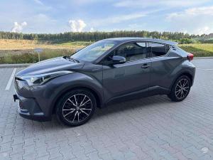 Серый Тойота C-HR 2017 в Вильнюс, объемом двигателя 1.80 л и пробегом 169 тыс. км за 15950 €, фото 4 на AUTOMOTO.COM.LV