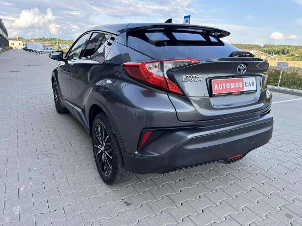 Серый Тойота C-HR 2017 в Вильнюс, объемом двигателя 1.80 л и пробегом 169 тыс. км за 15950 €, фото 10 на AUTOMOTO.COM.LV