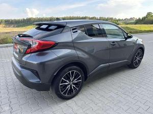 Серый Тойота C-HR 2017 в Вильнюс, объемом двигателя 1.80 л и пробегом 169 тыс. км за 15950 €, фото 14 на AUTOMOTO.COM.LV