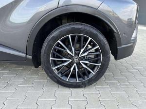 Серый Тойота C-HR 2017 в Вильнюс, объемом двигателя 1.80 л и пробегом 169 тыс. км за 15950 €, фото 17 на AUTOMOTO.COM.LV