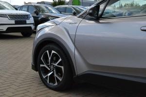 Серый Тойота C-HR 2017 в Вильнюс, объемом двигателя 1.80 л и пробегом 136 тыс. км за 17000 €, фото 11 на AUTOMOTO.COM.LV