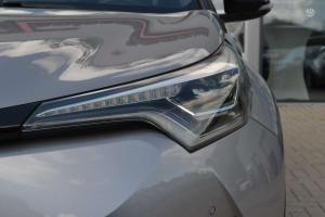 Серый Тойота C-HR 2017 в Вильнюс, объемом двигателя 1.80 л и пробегом 136 тыс. км за 17000 €, фото 18 на AUTOMOTO.COM.LV