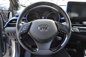Серый Тойота C-HR 2017 в Вильнюс, объемом двигателя 1.80 л и пробегом 136 тыс. км за 17000 €, фото 42 на AUTOMOTO.COM.LV