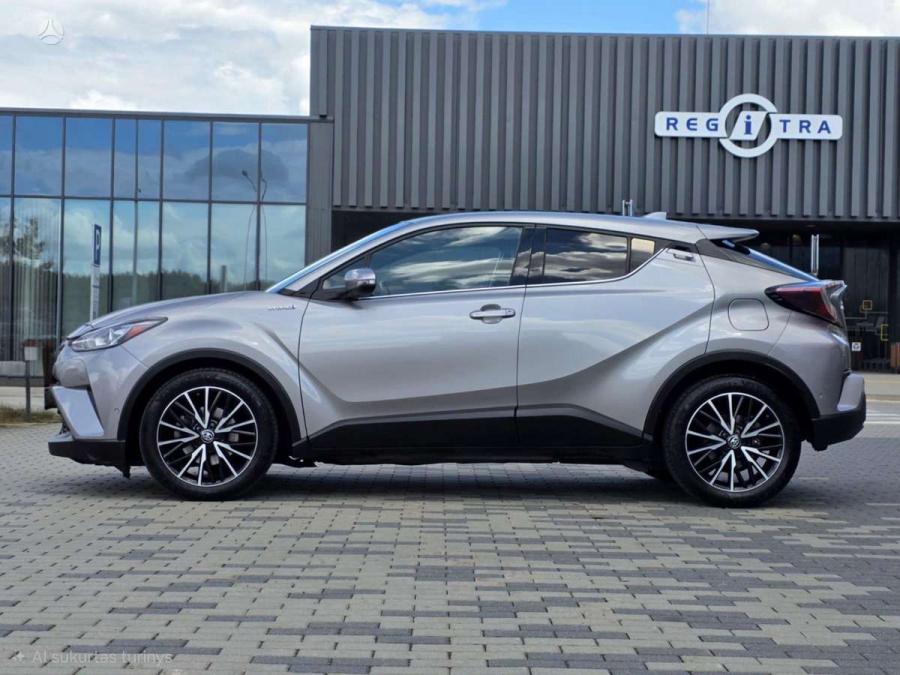 Pelēks Toyota C-HR 2017 Šauļi, ar dzinēja tilpumu 1.80 L un nobraukumu 153 tūkst. km par 16600 €, foto 13 vietnē AUTOMOTO.COM.LV