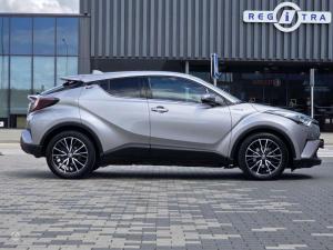 Pelēks Toyota C-HR 2017 Šauļi, ar dzinēja tilpumu 1.80 L un nobraukumu 153 tūkst. km par 16600 €, foto 14 vietnē AUTOMOTO.COM.LV