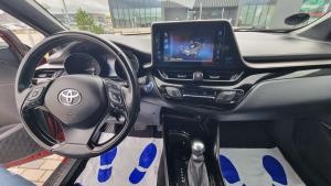 Pelēks Toyota C-HR 2017 Šauļi, ar dzinēja tilpumu 1.80 L un nobraukumu 153 tūkst. km par 16600 €, foto 18 vietnē AUTOMOTO.COM.LV