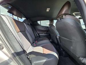 Pelēks Toyota C-HR 2017 Šauļi, ar dzinēja tilpumu 1.80 L un nobraukumu 153 tūkst. km par 16600 €, foto 29 vietnē AUTOMOTO.COM.LV