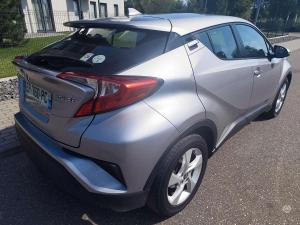 Grey Toyota C-HR 2017 in Kaunas, with an engine capacity of 1.80 L and mileage of 269 thousand km for 11650 €, photo 5 on AUTOMOTO.COM.LV