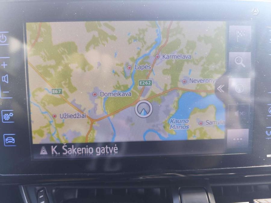 Grey Toyota C-HR 2017 in Kaunas, with an engine capacity of 1.80 L and mileage of 269 thousand km for 11650 €, photo 17 on AUTOMOTO.COM.LV