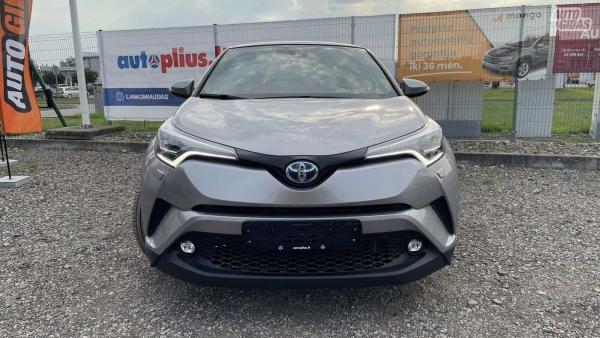 Grey Toyota C-HR 2017 in Marijampole, with an engine capacity of 1.80 L and mileage of 242 thousand km for 13900 €, photo 3 on AUTOMOTO.COM.LV