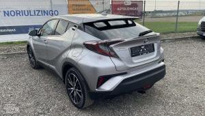 Серый Тойота C-HR 2017 в Мариямполе, объемом двигателя 1.80 л и пробегом 242 тыс. км за 13900 €, фото 7 на AUTOMOTO.COM.LV