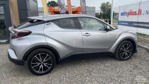 Серый Тойота C-HR 2017 в Мариямполе, объемом двигателя 1.80 л и пробегом 242 тыс. км за 13900 €, фото 10 на AUTOMOTO.COM.LV