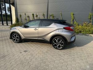 Grey Toyota C-HR 2017 in Vilnius, with an engine capacity of 1.80 L and mileage of 141 thousand km for 16450 €, photo 6 on AUTOMOTO.COM.LV