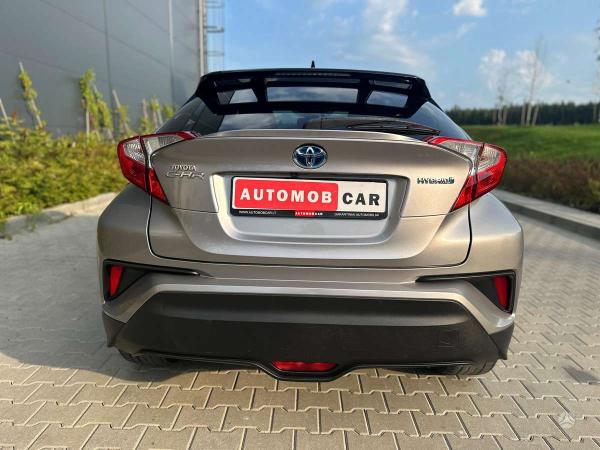 Серый Тойота C-HR 2017 в Вильнюс, объемом двигателя 1.80 л и пробегом 141 тыс. км за 16450 €, фото 9 на AUTOMOTO.COM.LV