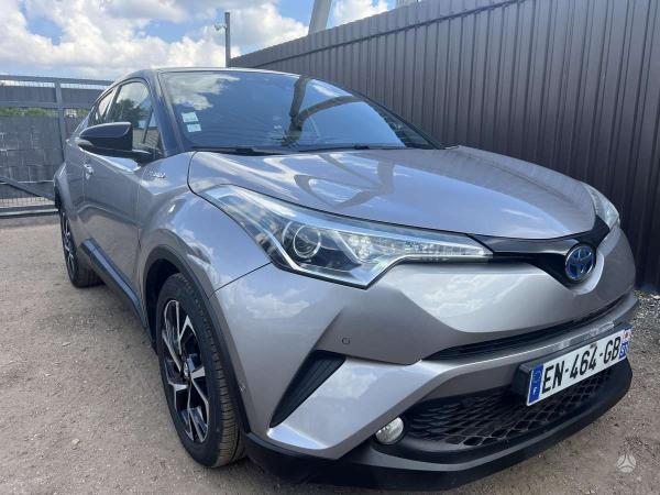 Pelēks Toyota C-HR 2017 Kauņa, ar dzinēja tilpumu 1.80 L un nobraukumu 157 tūkst. km par 8500 €, foto  vietnē AUTOMOTO.COM.LV