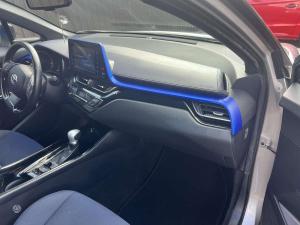 Серый Тойота C-HR 2017 в Каунас, объемом двигателя 1.80 л и пробегом 157 тыс. км за 8500 €, фото 9 на AUTOMOTO.COM.LV