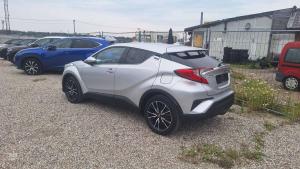 Серый Тойота C-HR 2017 в Каунас, объемом двигателя 1.80 л и пробегом 148 тыс. км за 15650 €, фото 4 на AUTOMOTO.COM.LV