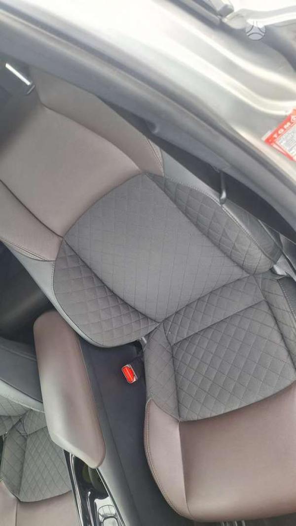 Pelēks Toyota C-HR 2017 Kauņa, ar dzinēja tilpumu 1.80 L un nobraukumu 148 tūkst. km par 15650 €, foto 9 vietnē AUTOMOTO.COM.LV