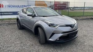 Pelēks Toyota C-HR 2017 Marijampole, ar dzinēja tilpumu 1.80 L un nobraukumu 242 tūkst. km par 13900 €, foto 5 vietnē AUTOMOTO.COM.LV