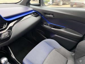 Серый Тойота C-HR 2017 в Вевис, объемом двигателя 1.80 л и пробегом 0 тыс. км за 15500 €, фото 9 на AUTOMOTO.COM.LV