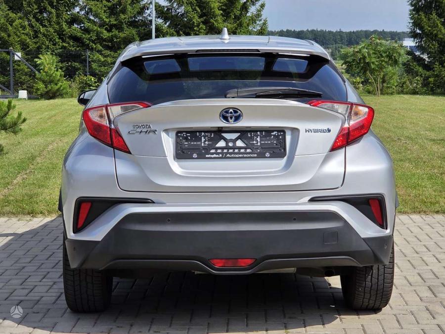 Pelēks Toyota C-HR 2017 Kauņa, ar dzinēja tilpumu 1.80 L un nobraukumu 204 tūkst. km par 15999 €, foto 9 vietnē AUTOMOTO.COM.LV