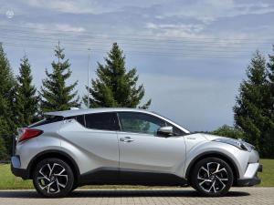 Pelēks Toyota C-HR 2017 Kauņa, ar dzinēja tilpumu 1.80 L un nobraukumu 204 tūkst. km par 15999 €, foto 10 vietnē AUTOMOTO.COM.LV