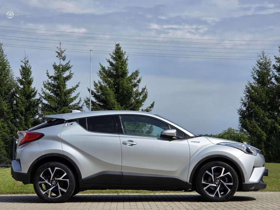 Pelēks Toyota C-HR 2017 Kauņa, ar dzinēja tilpumu 1.80 L un nobraukumu 204 tūkst. km par 15999 €, foto 10 vietnē AUTOMOTO.COM.LV