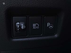 Pelēks Toyota C-HR 2017 Kauņa, ar dzinēja tilpumu 1.80 L un nobraukumu 204 tūkst. km par 15999 €, foto 20 vietnē AUTOMOTO.COM.LV