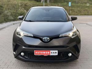 Pelēks Toyota C-HR 2017 Viļņa, ar dzinēja tilpumu 1.80 L un nobraukumu 169 tūkst. km par 15950 €, foto 3 vietnē AUTOMOTO.COM.LV